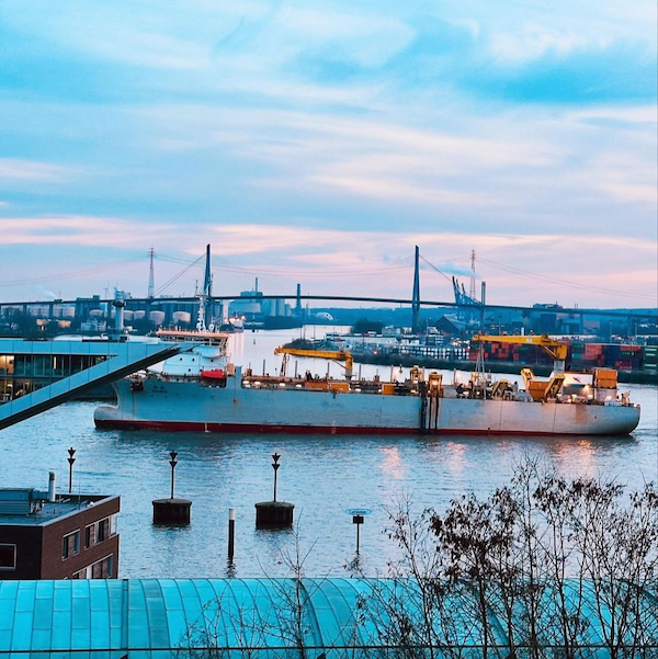 Where To Stay In Hamburg: 5 Best Areas & Places