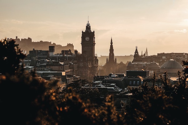 Where To Stay In Edinburgh In 2024: 5 Best Areas & Places